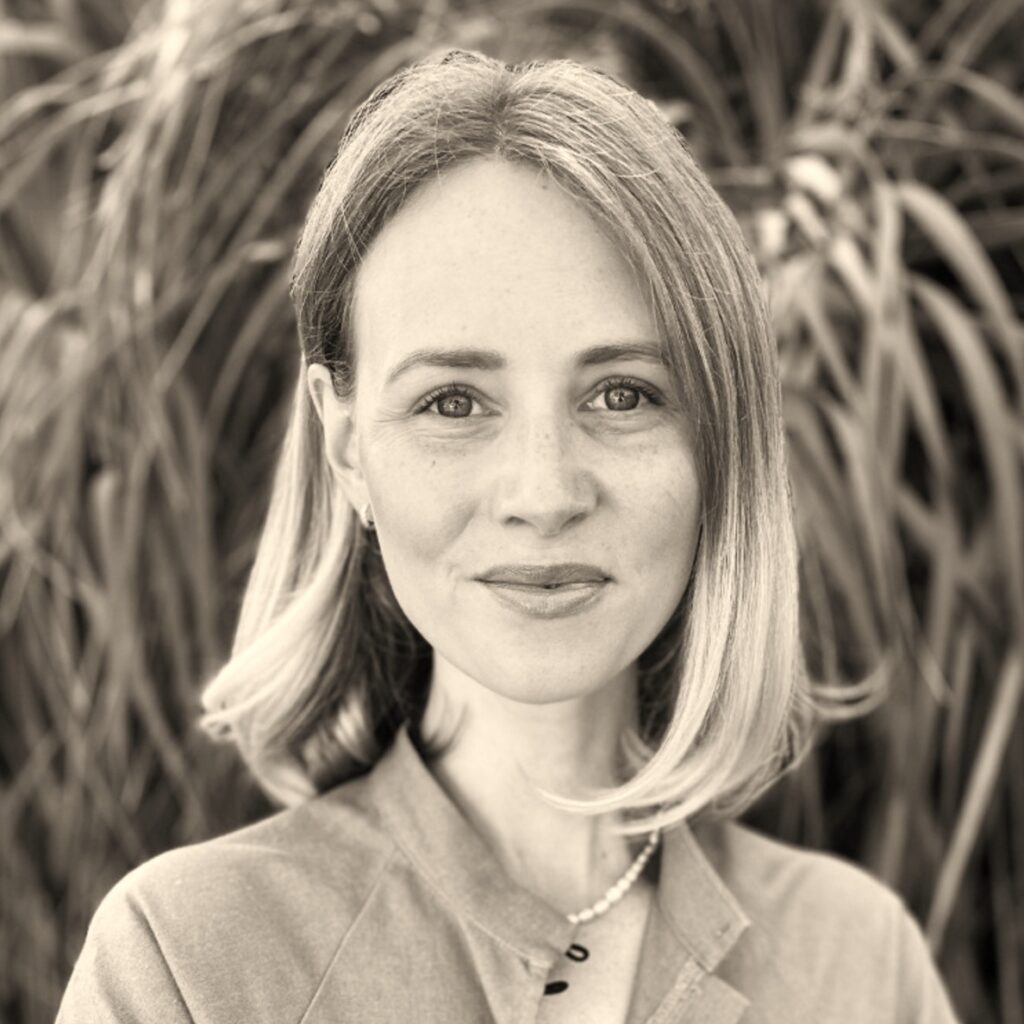 Chloe Noble Bio – Siddhartha’s Intent