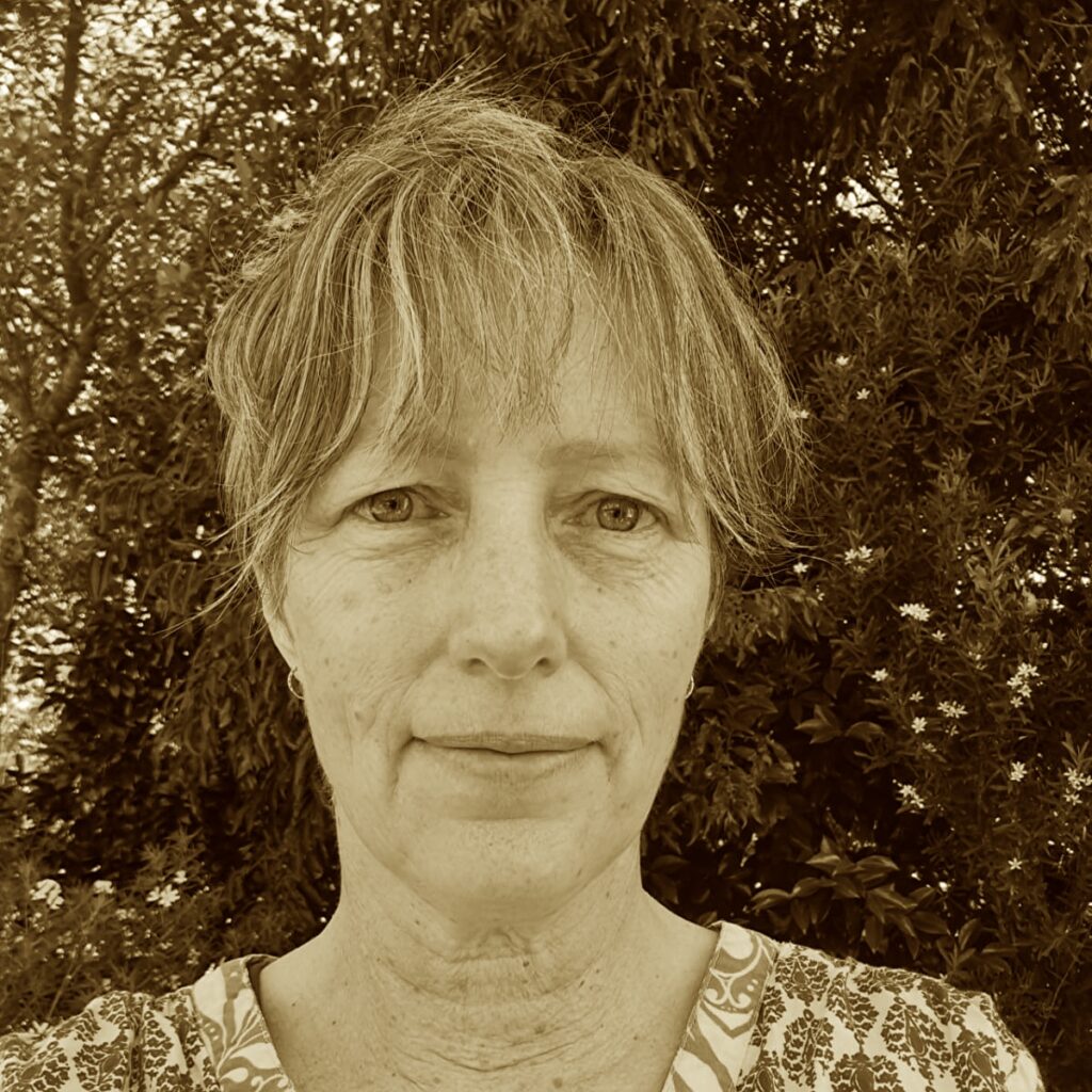 Charlotte Davis Bio – Siddhartha’s Intent